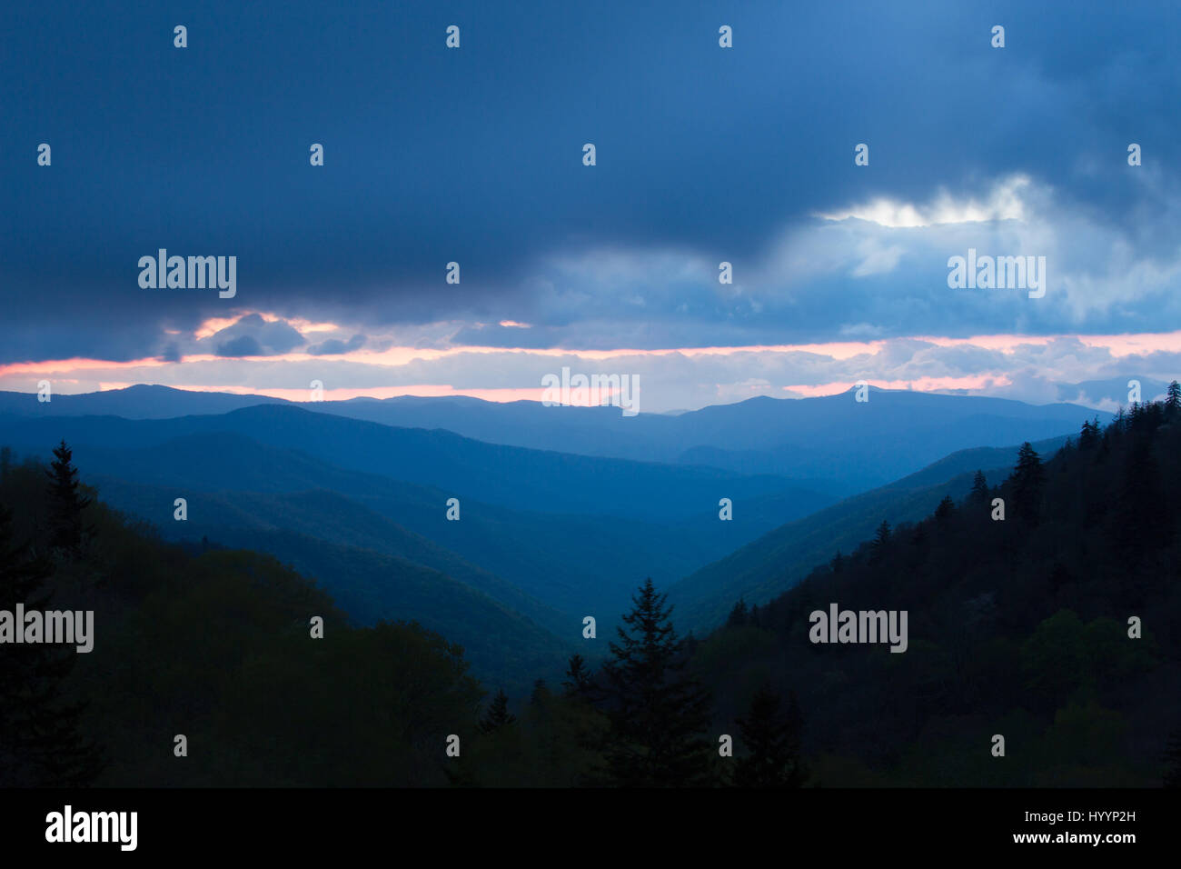 Newfound gap smoky mountains hi-res stock photography and images - Alamy