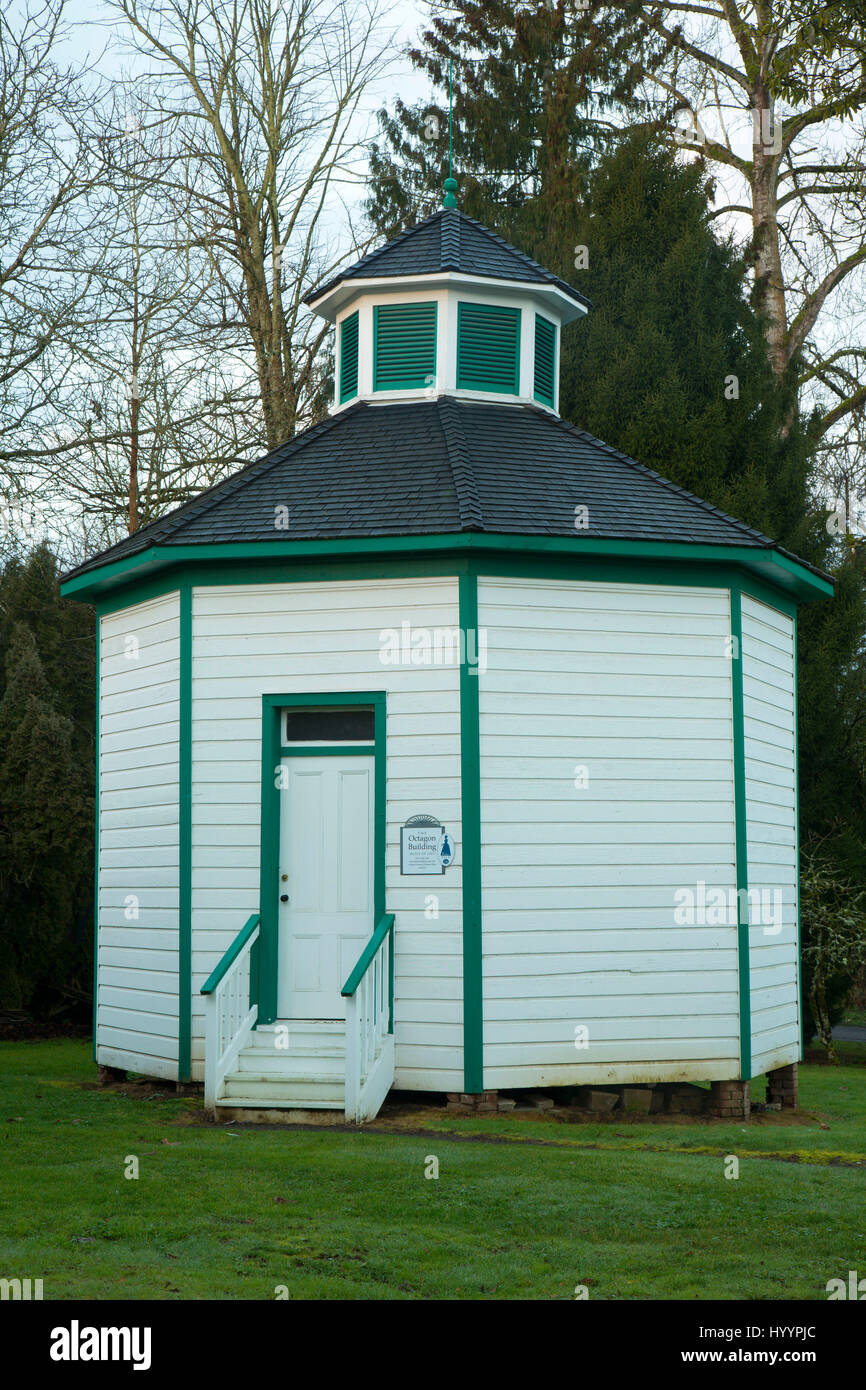 Octagon Building, Aurora, Oregon Stock Photo - Alamy