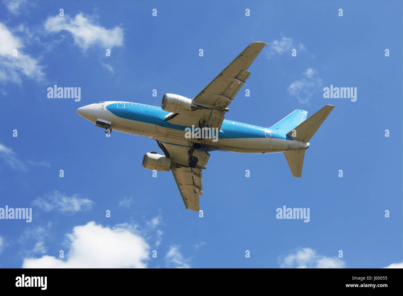 Big jet plane flying on perfect sky Stock Photo - Alamy