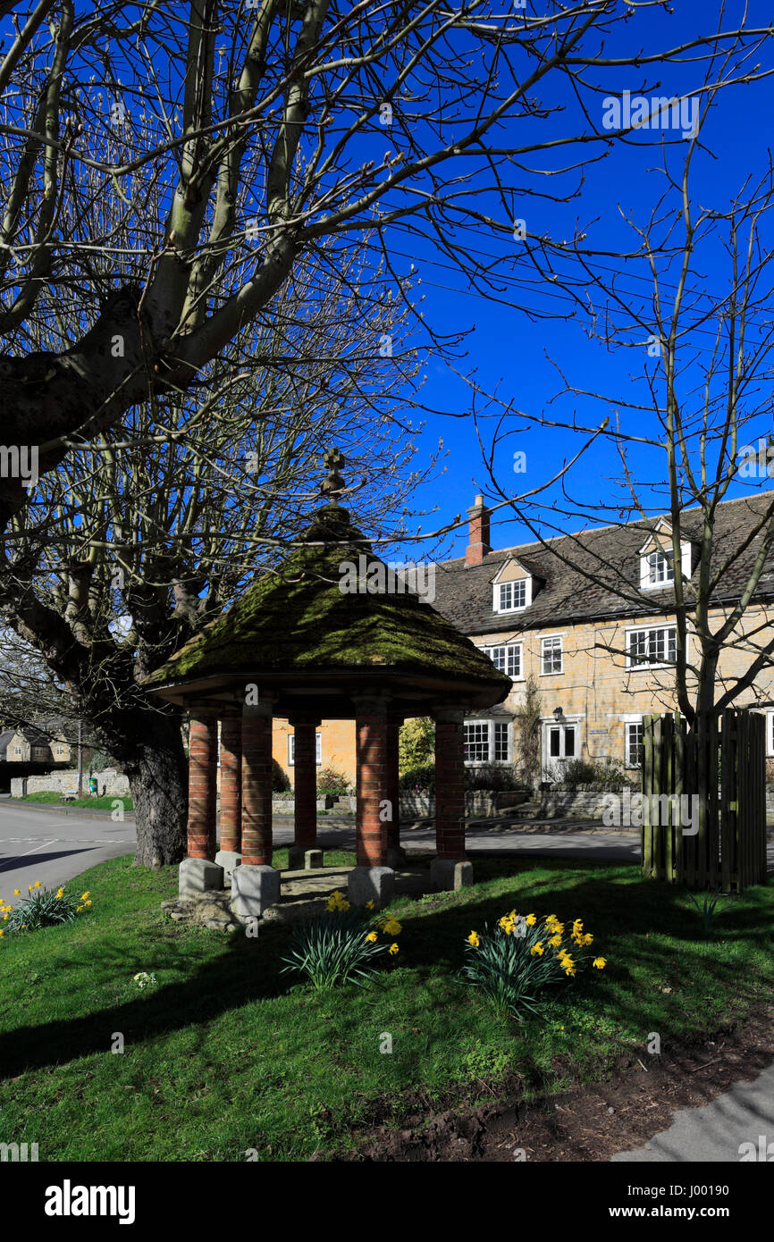 Exton village pump hi-res stock photography and images - Alamy