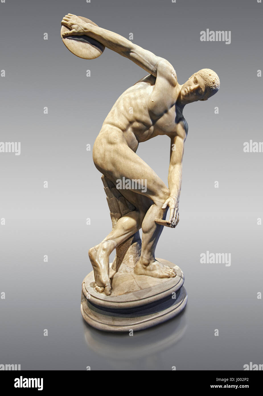 Discus thrower statue hi-res stock photography and images - Alamy