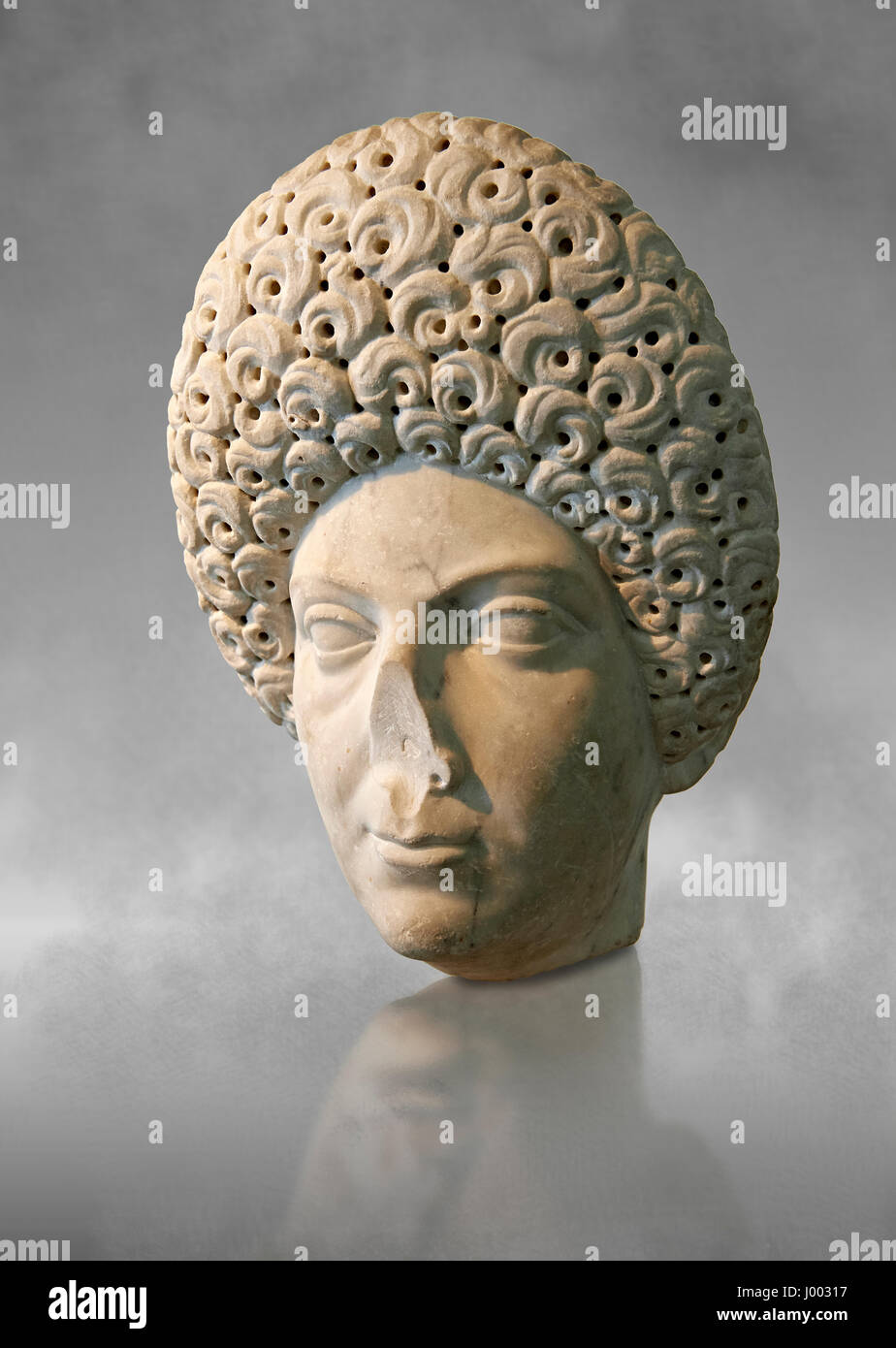 Roman portrait bust of a flavian women possibly Domita, circa 69-96 AD ...