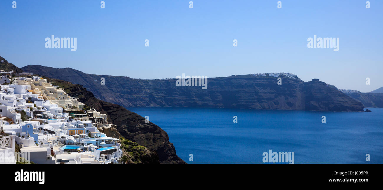 Santorini island, Greece - Oia caldera over Aegean sea Stock Photo - Alamy