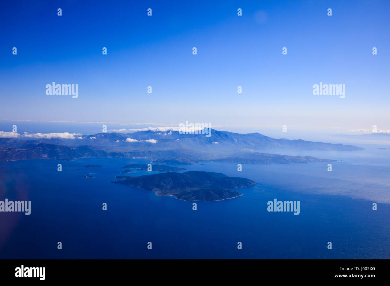 Travel greek islands airplane hi-res stock photography and images - Alamy
