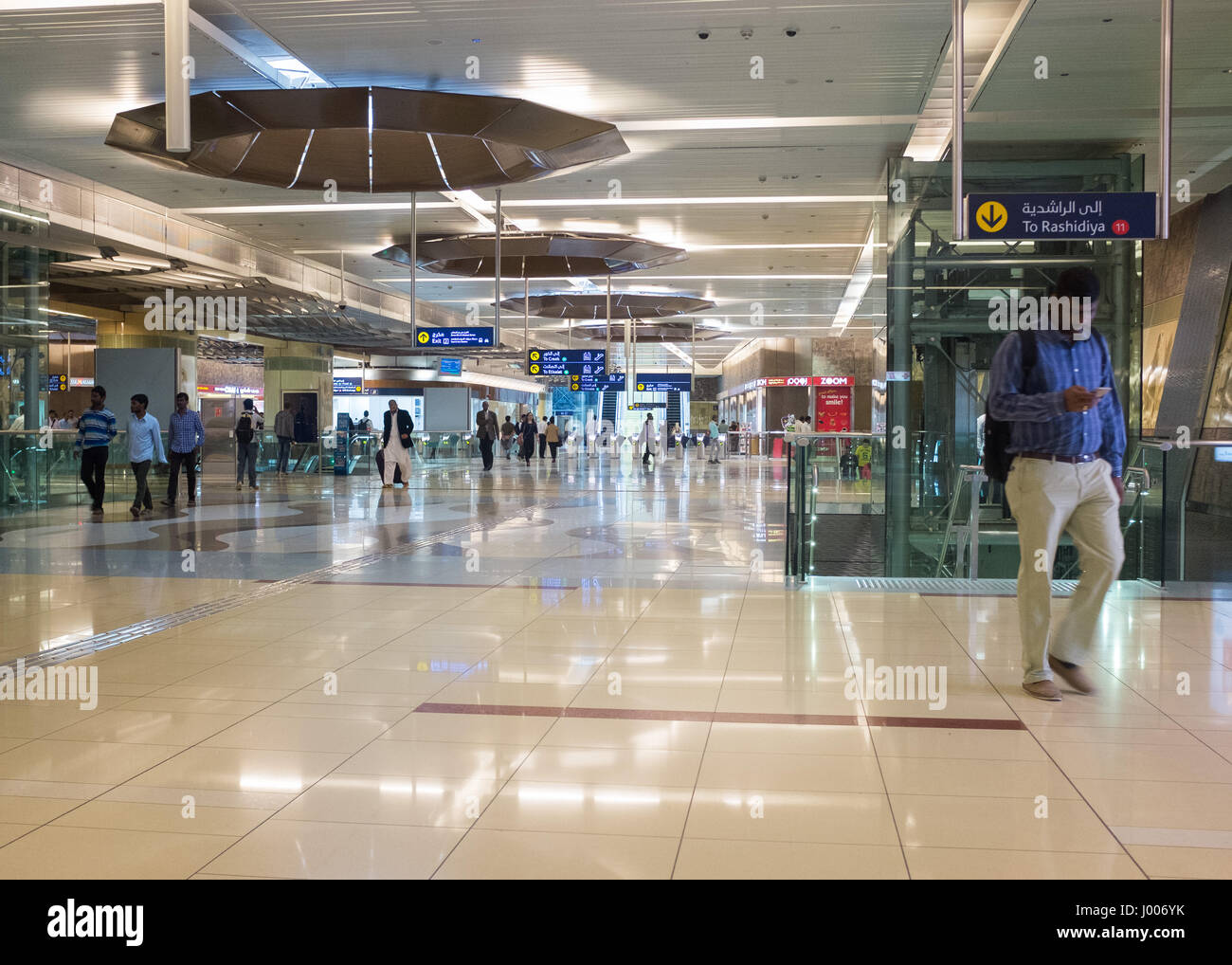 Dubai metro train station interior hi-res stock photography and images ...