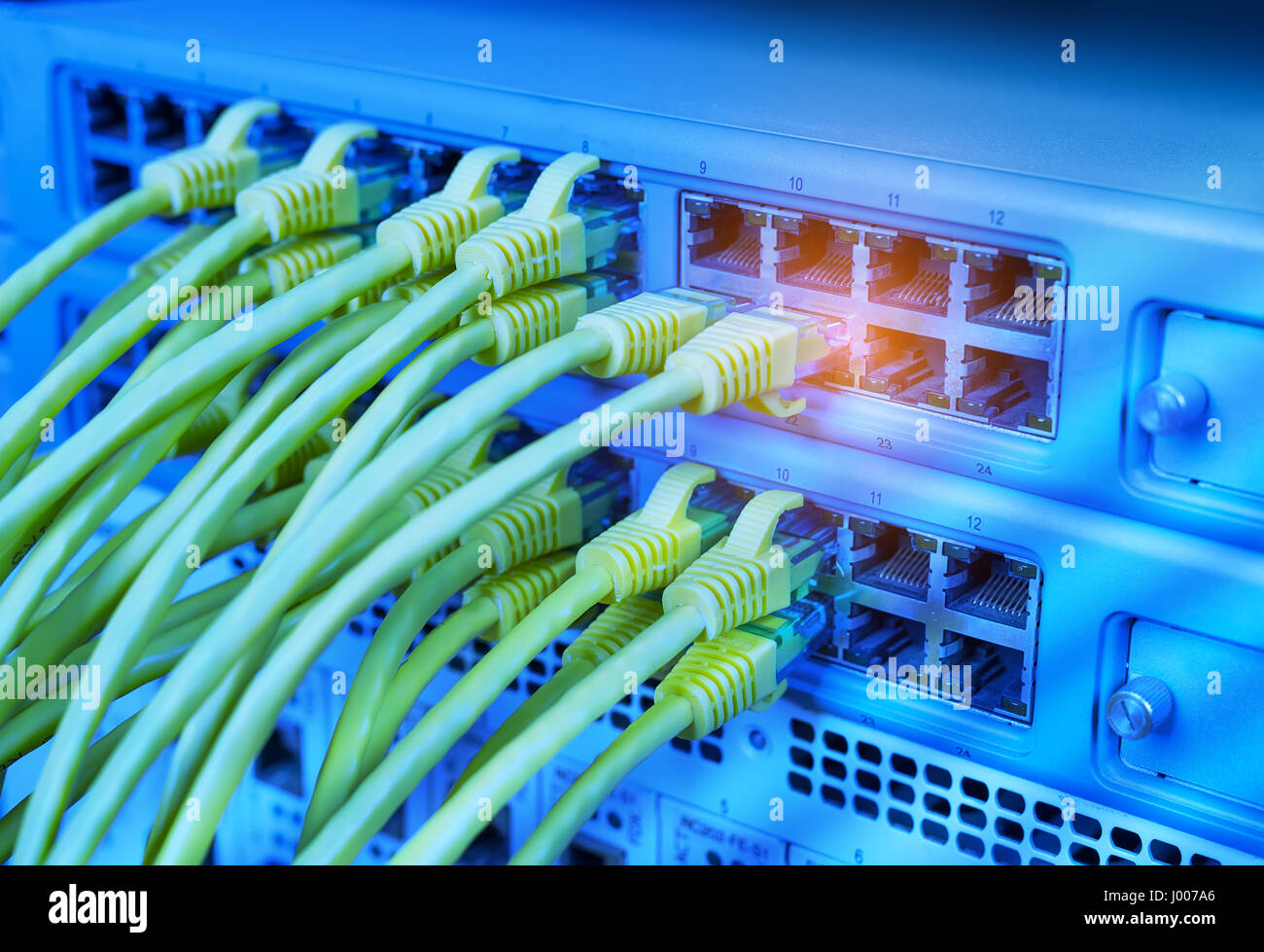 Concept connected data networking hi-res stock photography and images - Alamy