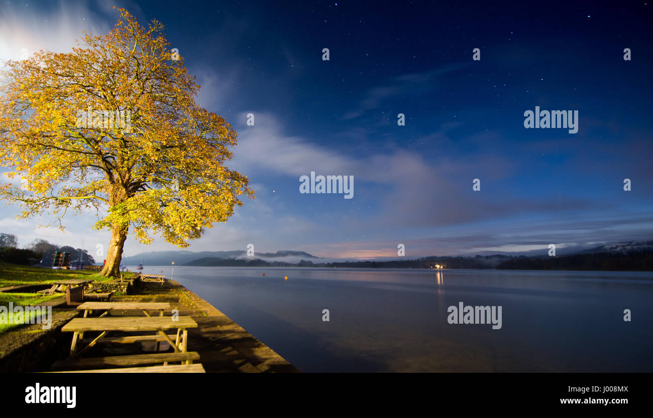 English countryside night sky stars hi-res stock photography and images ...
