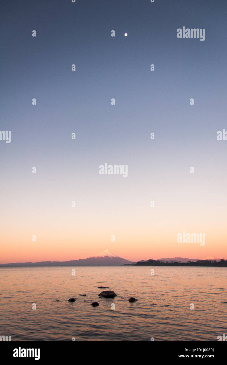 Lago llanquihue hi-res stock photography and images - Alamy