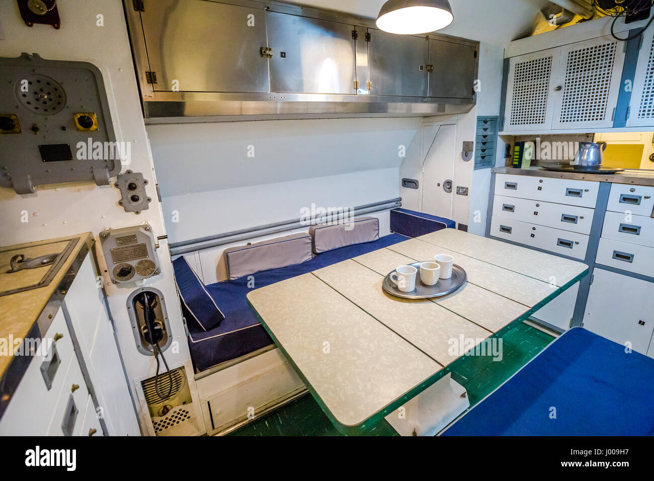 Submarine cooking hi-res stock photography and images - Alamy