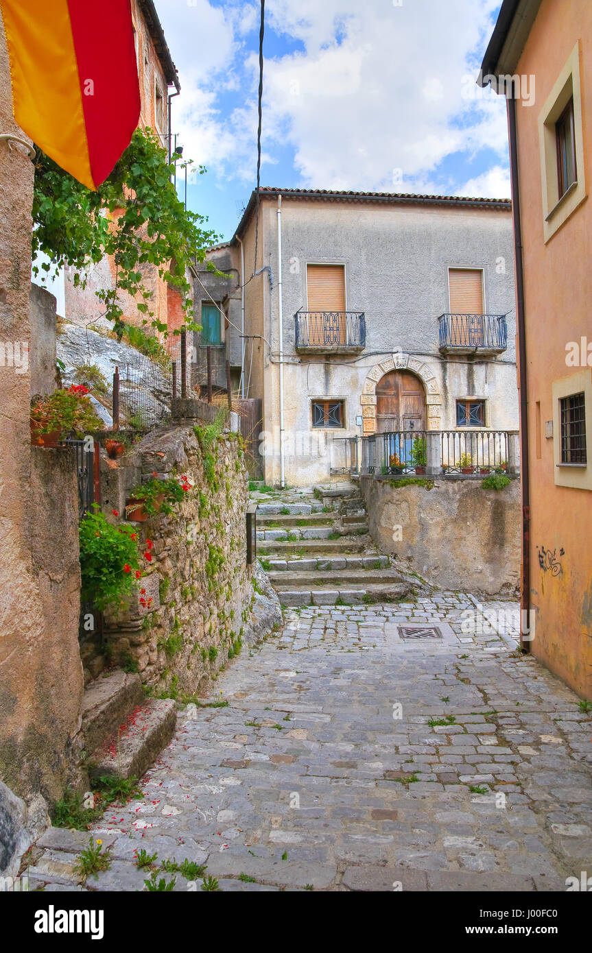Alleyway. Brienza. Basilicata. Italy Stock Photo - Alamy