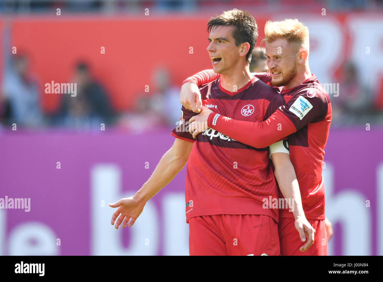 Kaiserslautern, Germany. 08th Apr, 2017. Kaiserslautern's Christoph ...