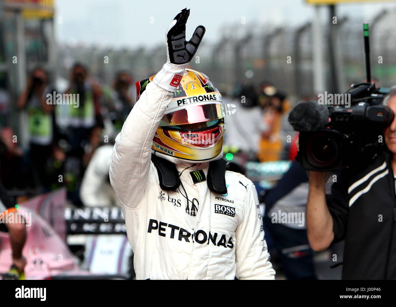 Lewis hamilton supporters hi-res stock photography and images - Alamy