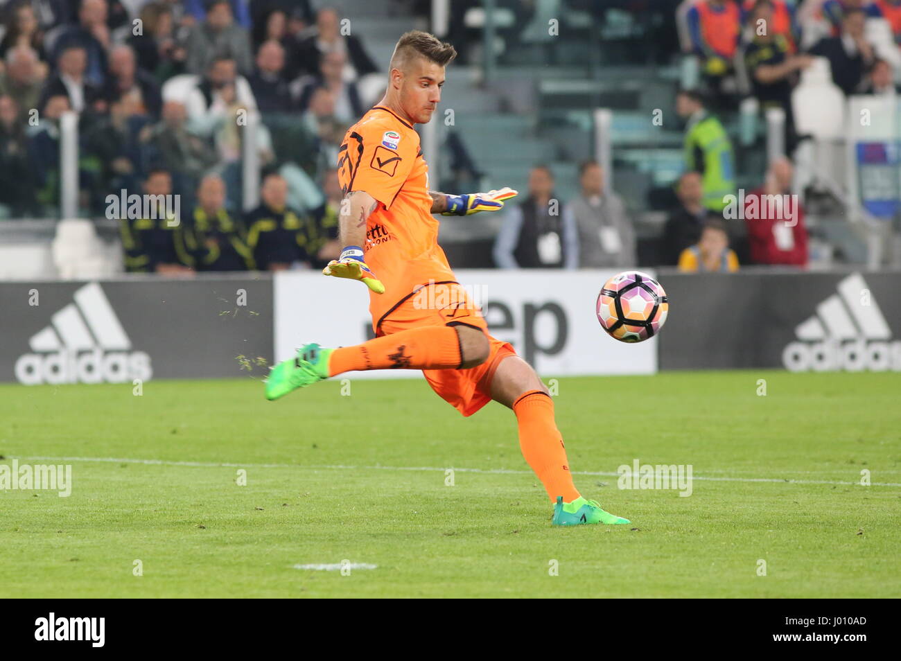 Andrea seculin ac chievo verona hi-res stock photography and images - Alamy
