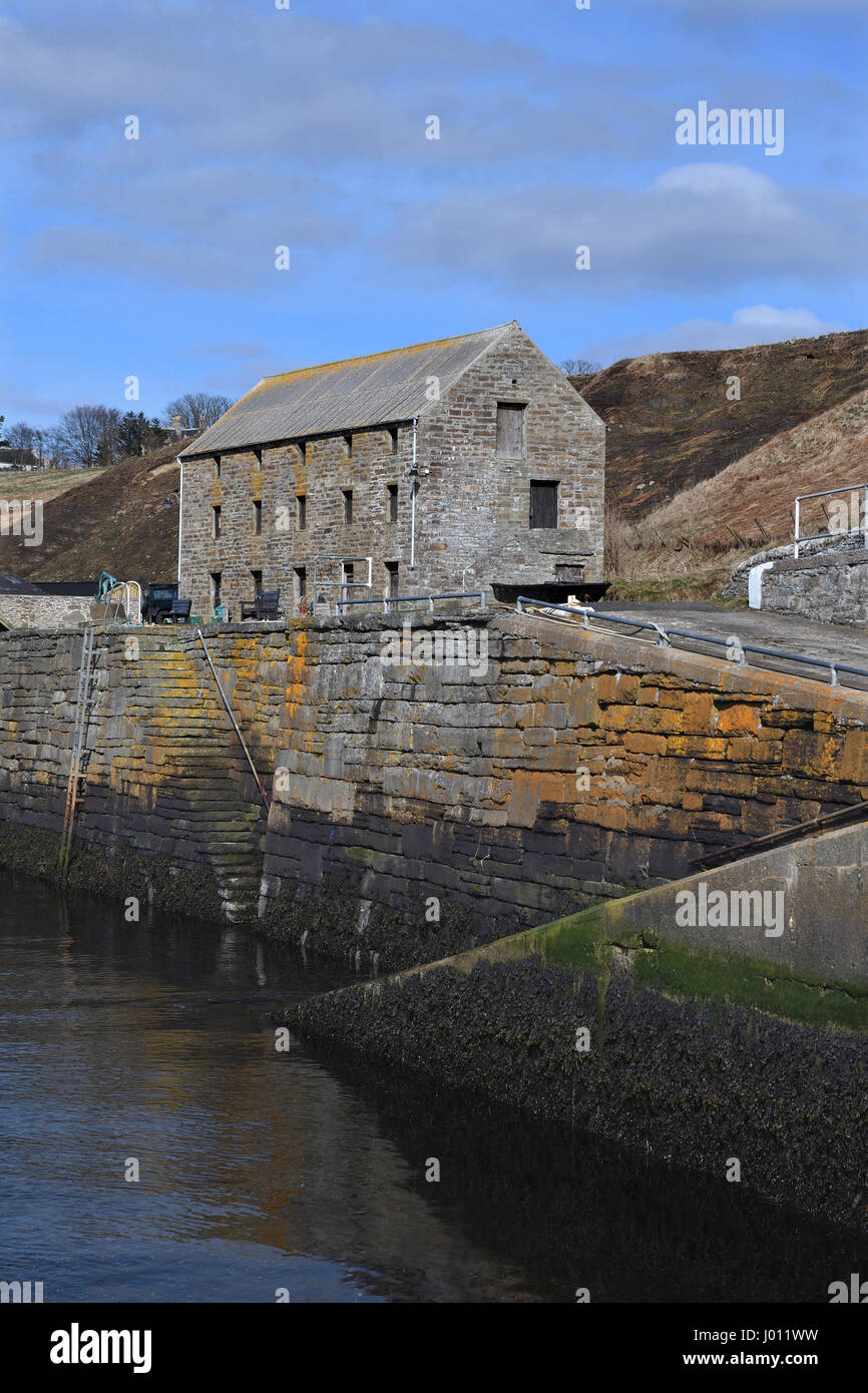 Dunbeath Harbour High Resolution Stock Photography and Images - Alamy
