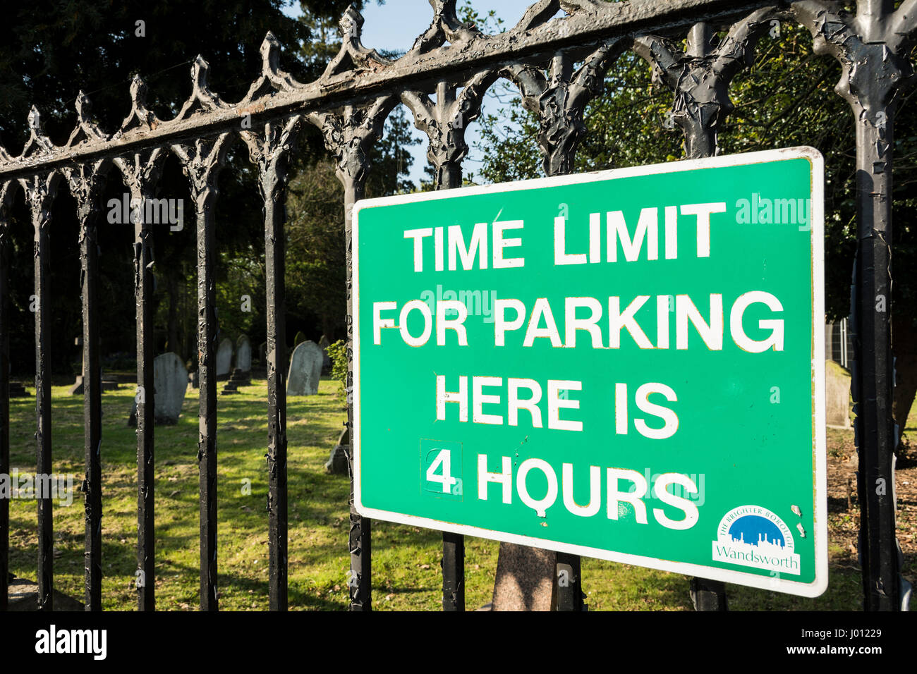 Cemetery road sign hi-res stock photography and images - Alamy