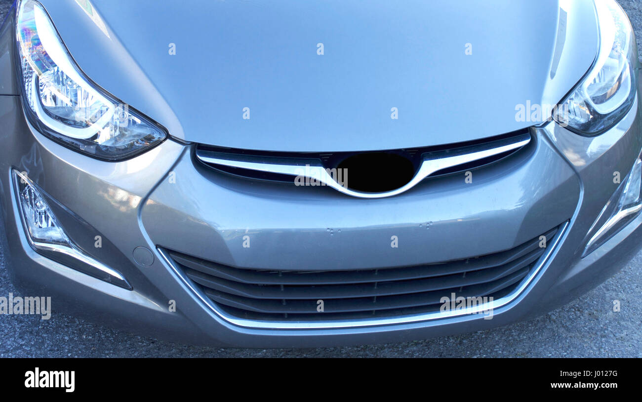 Front end car hi-res stock photography and images - Alamy
