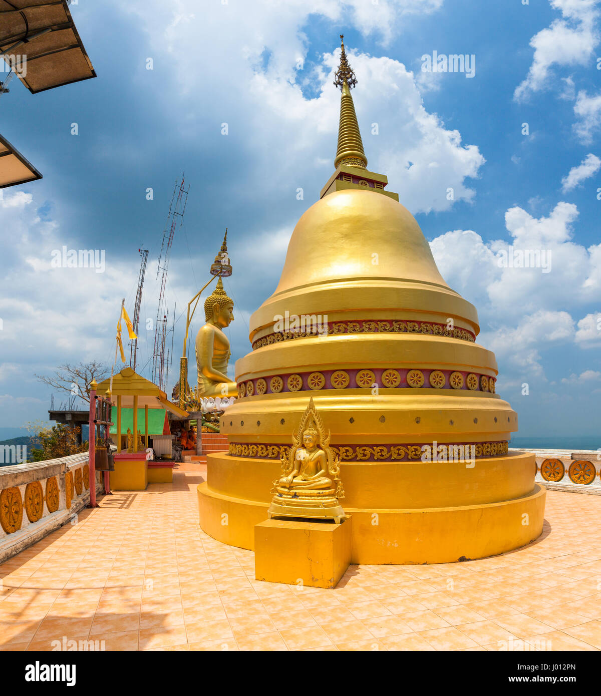Mountain top temple hi-res stock photography and images - Alamy