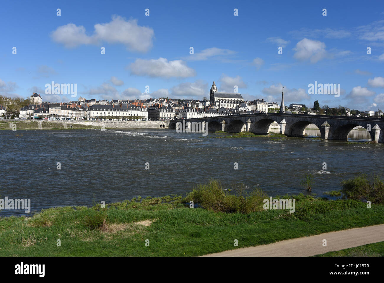 Cathedrale Saint-Louis, Pont Jacques Gabriel bridge, Blois, Loire river ...