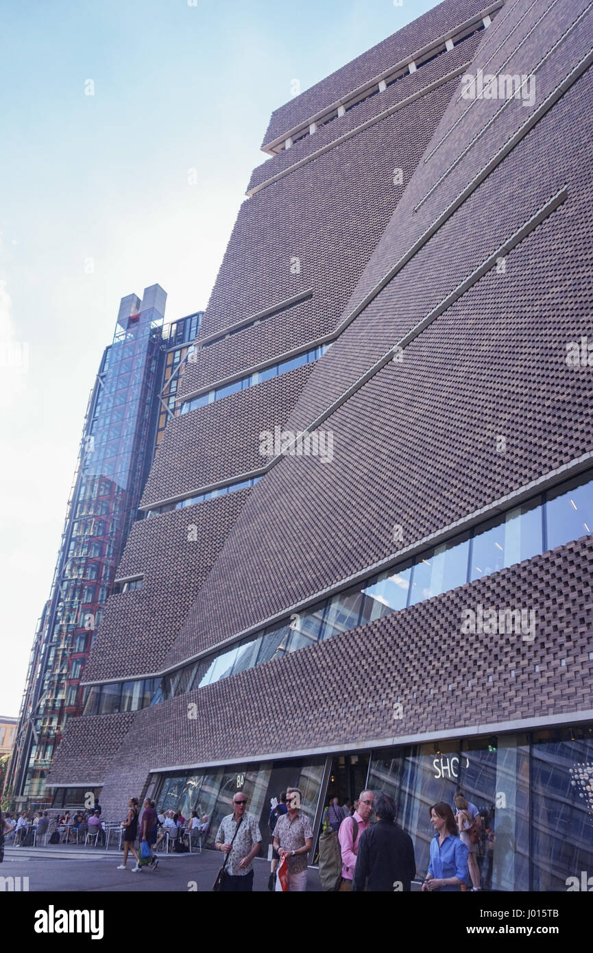 New extension tate modern exterior hi-res stock photography and images ...