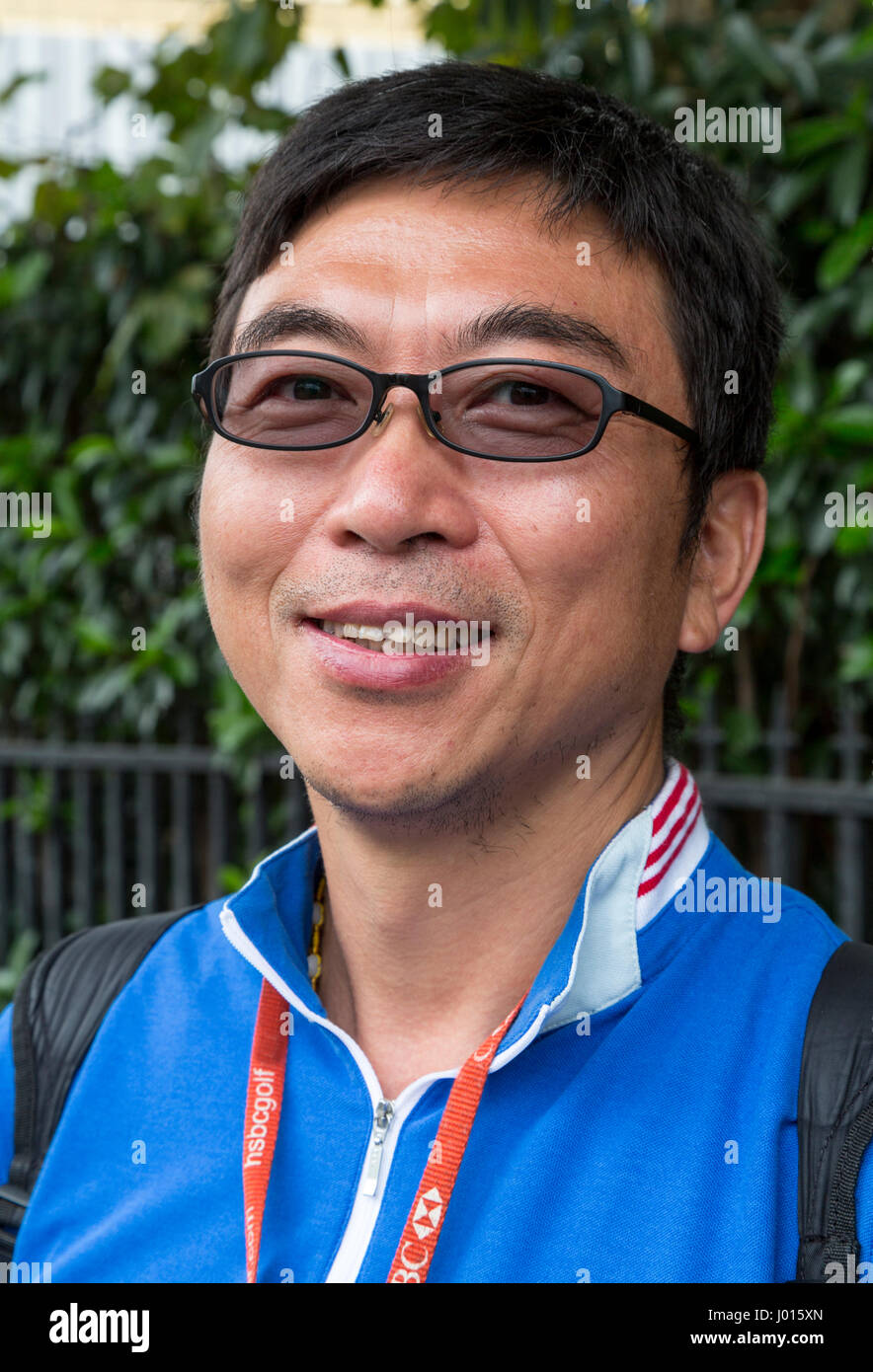 Chinese tour guide hi-res stock photography and images - Alamy