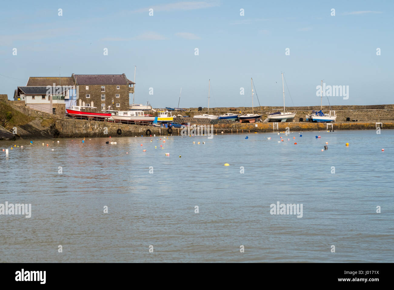 The holiday fishing village in Cardigan Bay West Wales Stock Photo - Alamy