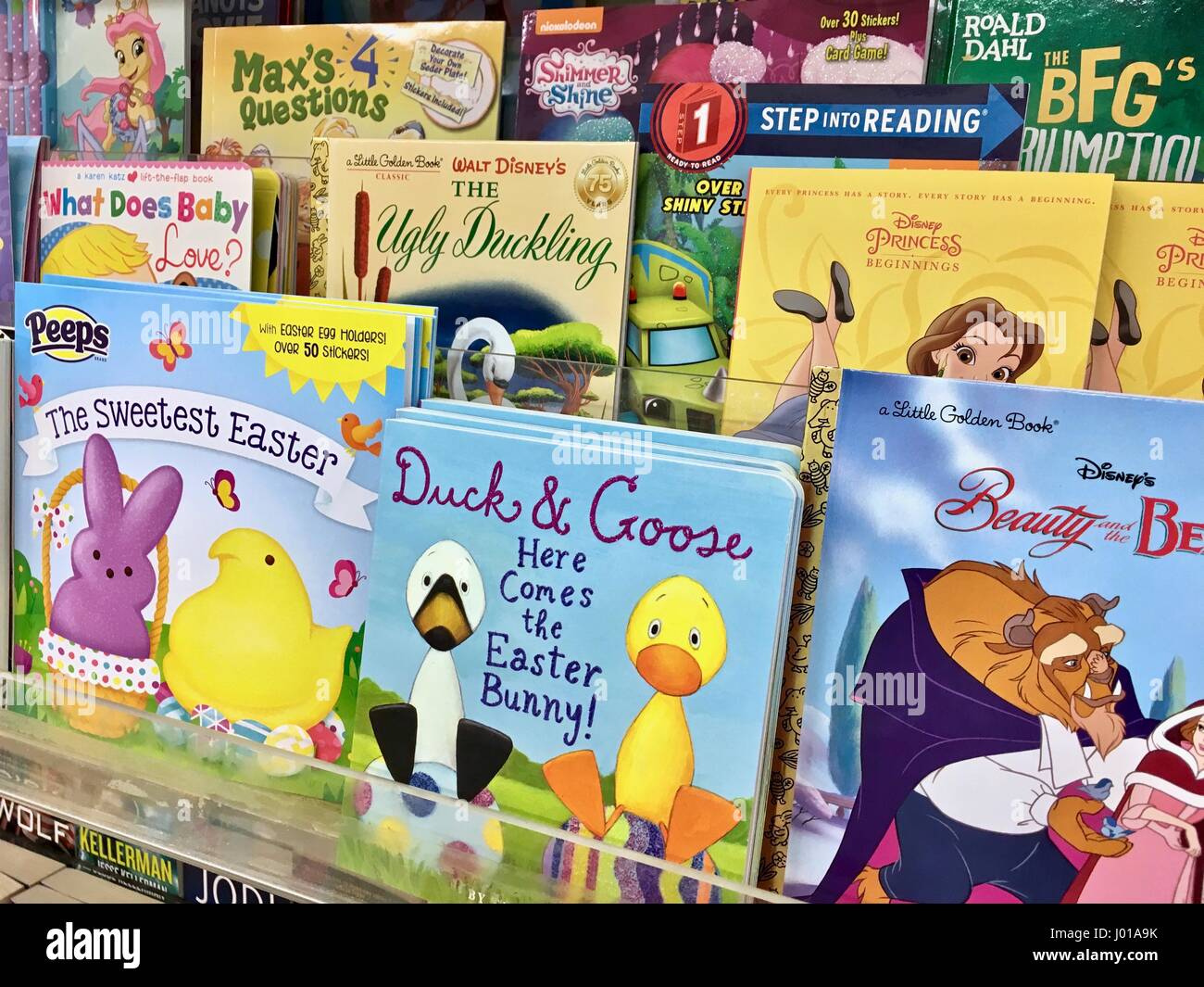 Books for kids hi-res stock photography and images - Alamy