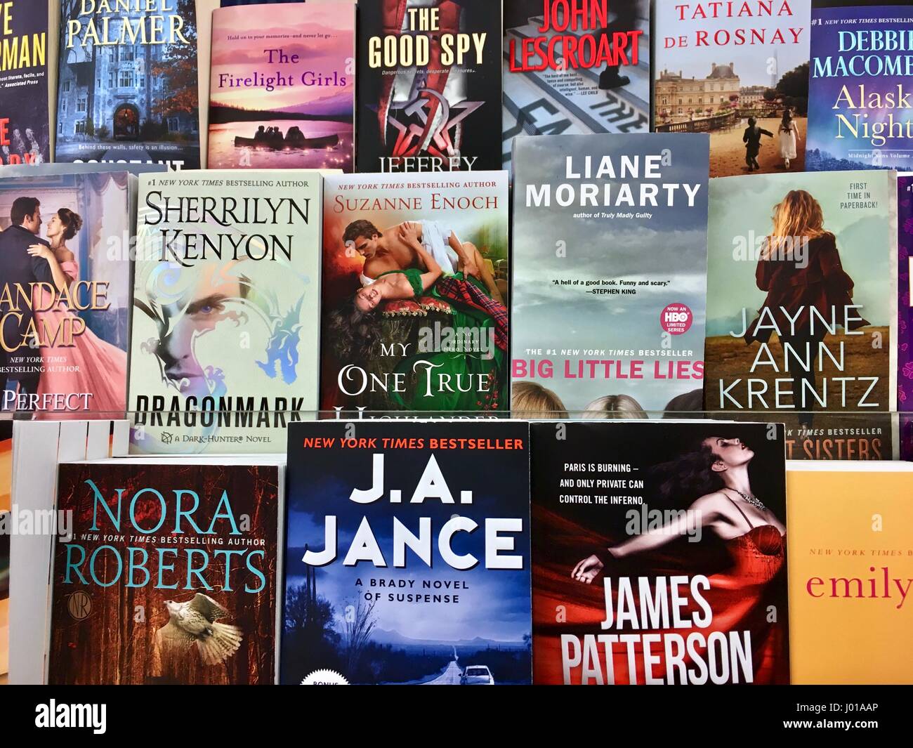 Books shelf romance hi-res stock photography and images - Alamy