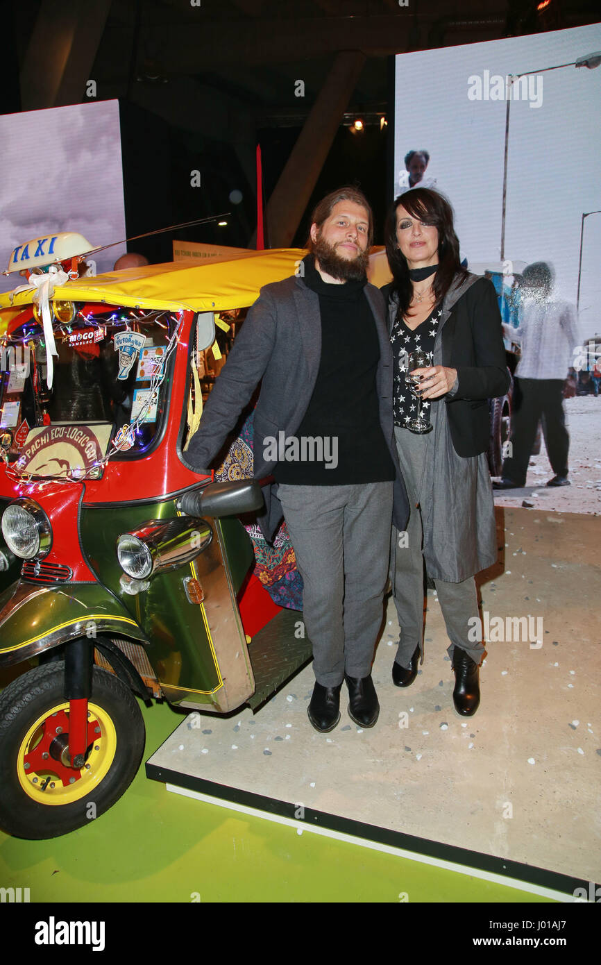 Nena and philipp palm hi-res stock photography and images - Alamy