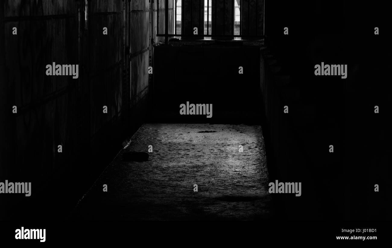 dark area in the shadows hidden out of the way Stock Photo - Alamy