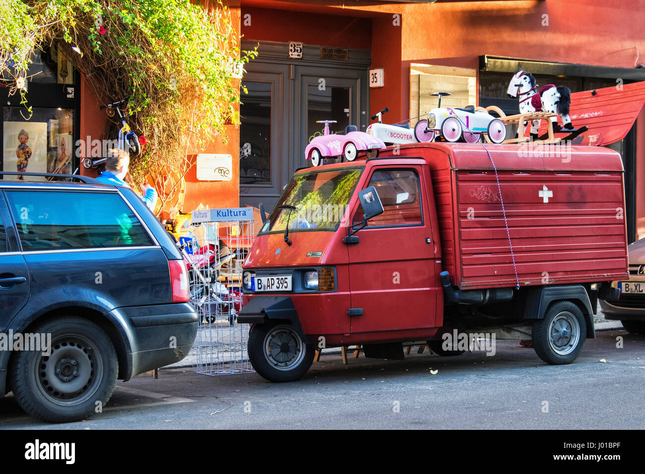 Three wheeled van hi-res stock photography and images - Alamy
