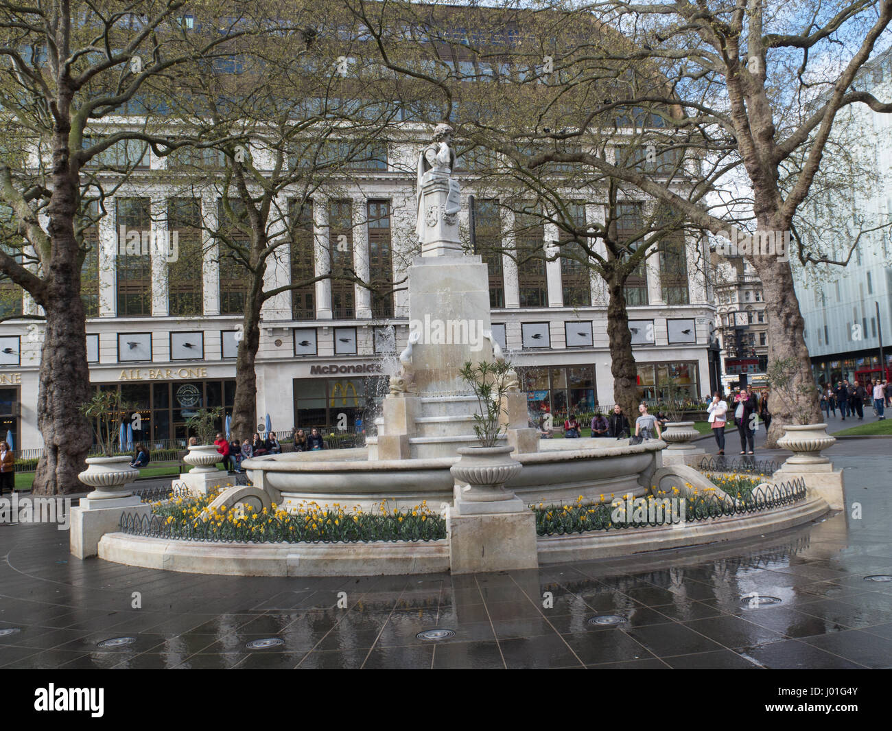 fountain Leicester Square London Stock Photo - Alamy