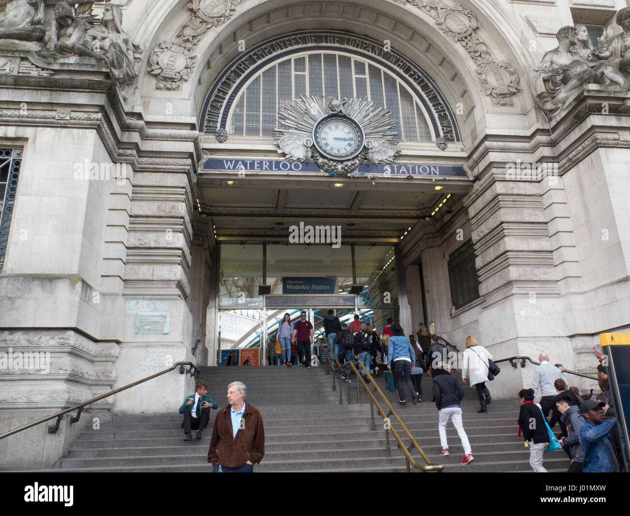 Waterloo train station main entrance Stock Photo - Alamy
