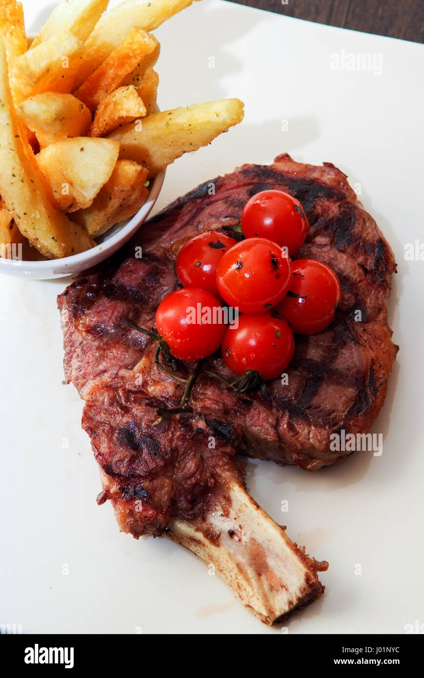 Steak and chips detail hi-res stock photography and images - Alamy