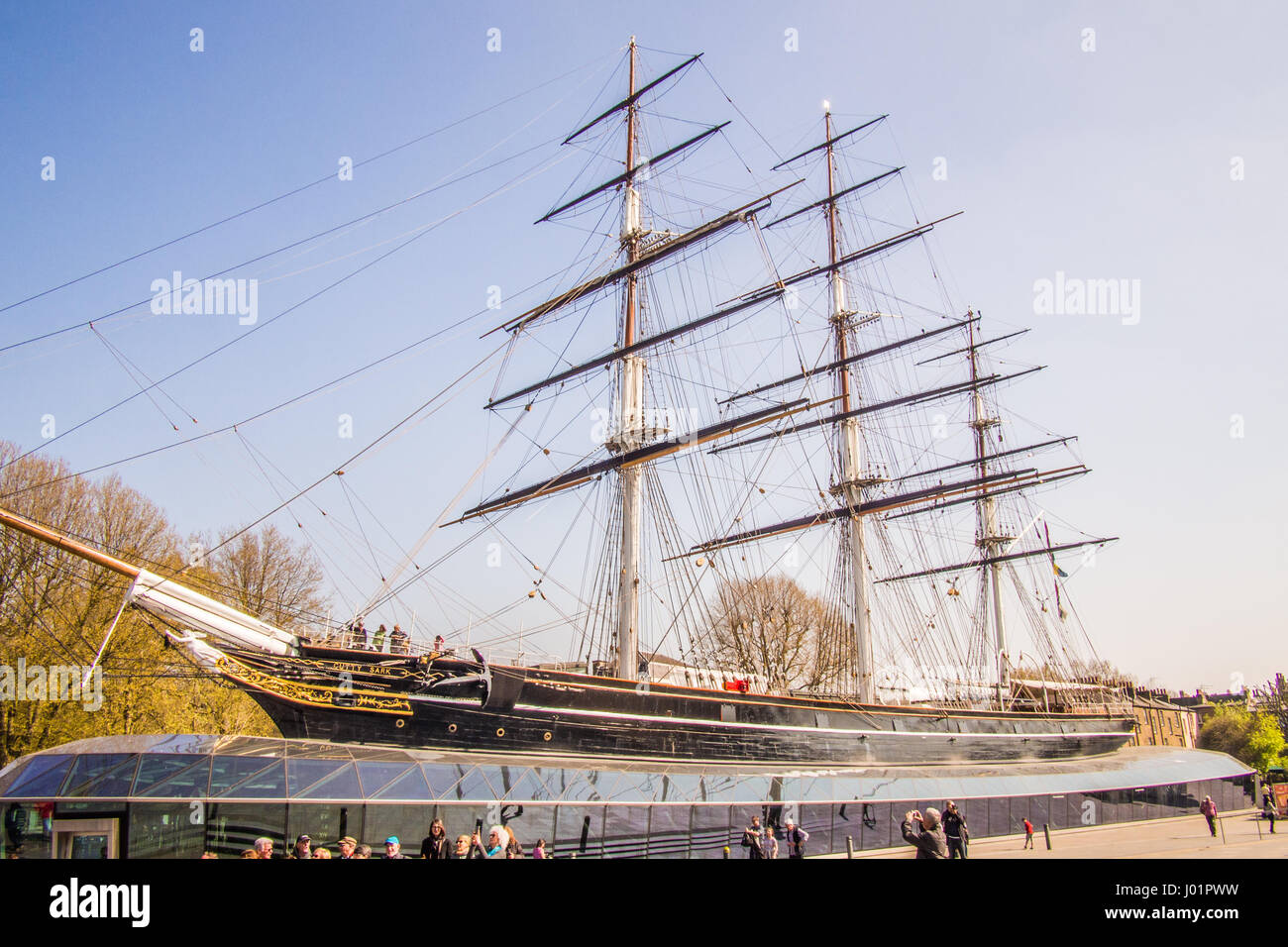 Cutty sark historic tea clipper hi-res stock photography and images - Alamy