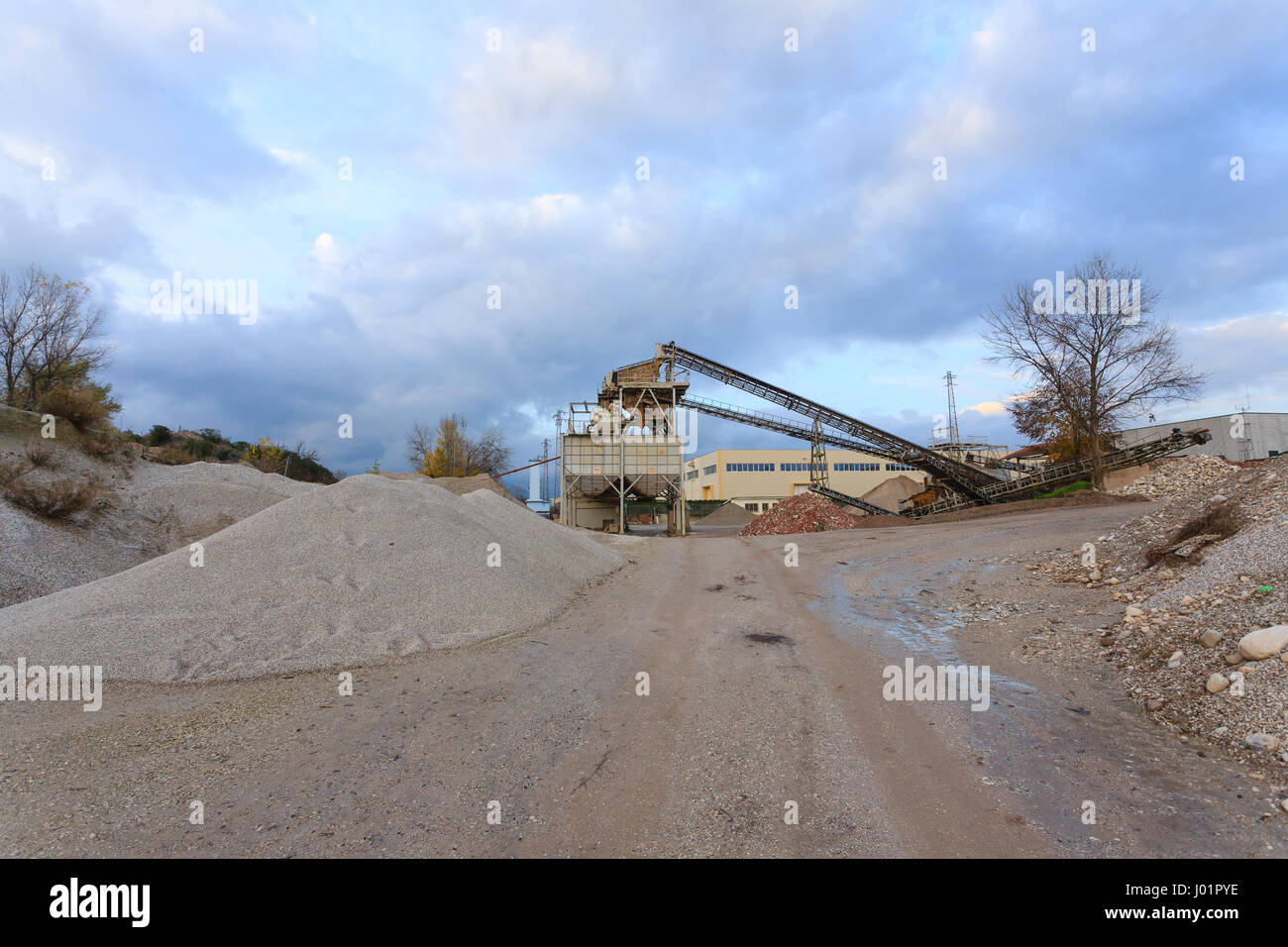 Old stone silos hi-res stock photography and images - Alamy