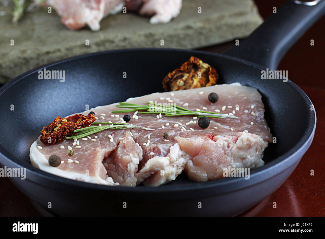 steak in a frying pan Stock Photo - Alamy