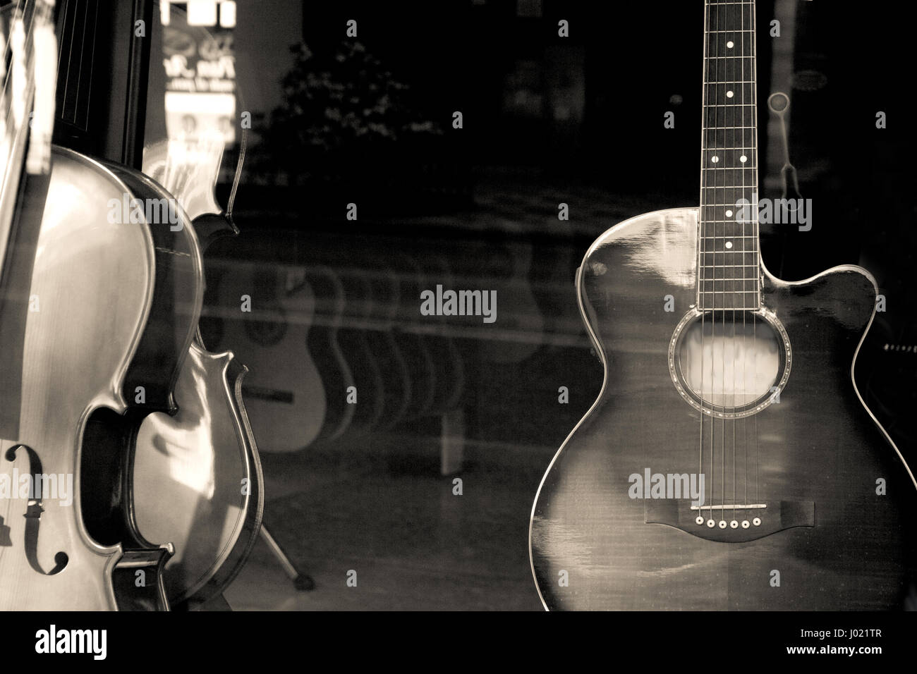 Classical stringed musical instruments. No people Stock Photo - Alamy