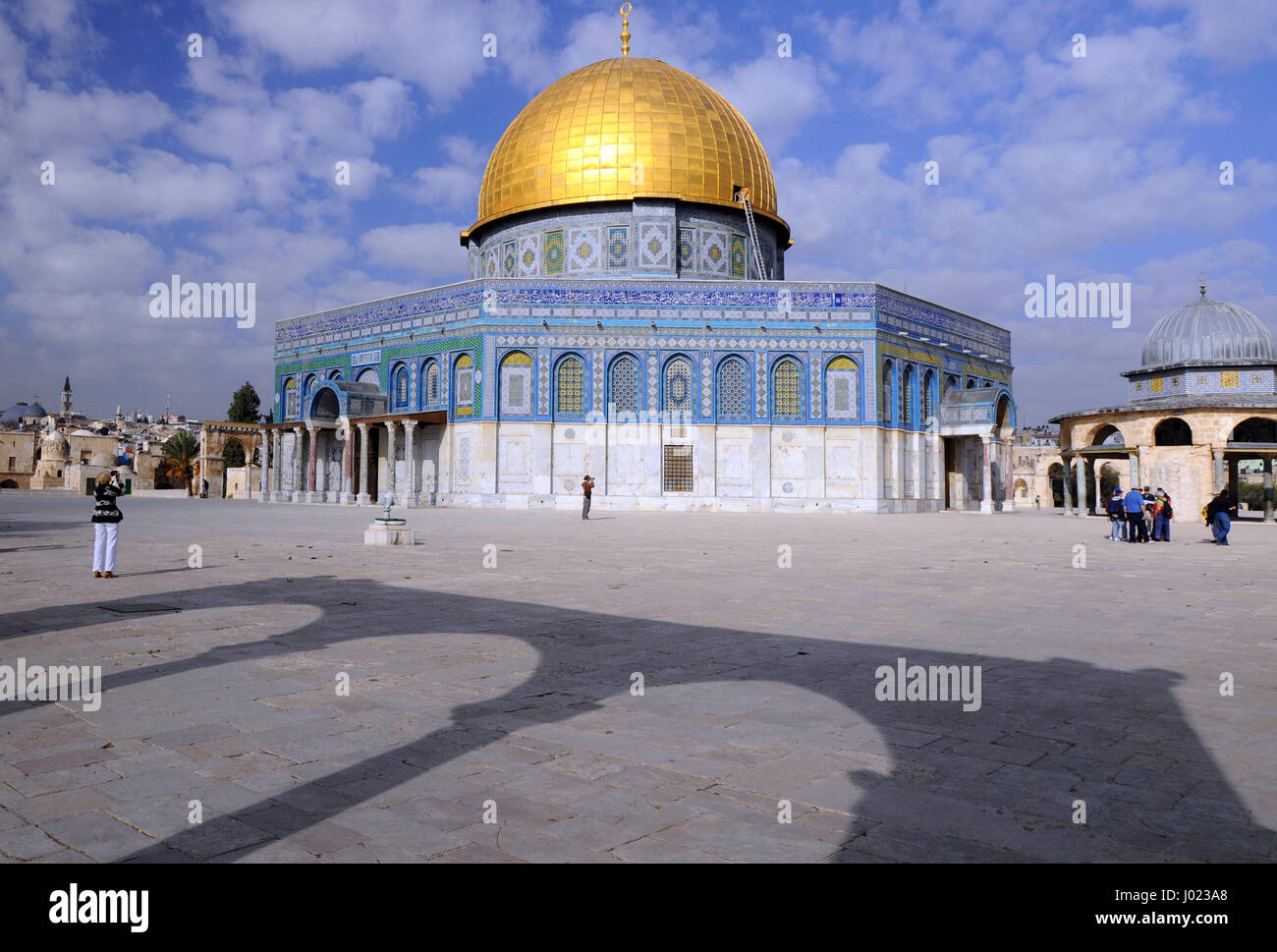 The Dome of the Rock with shadow casted from columns (Israel Stock ...