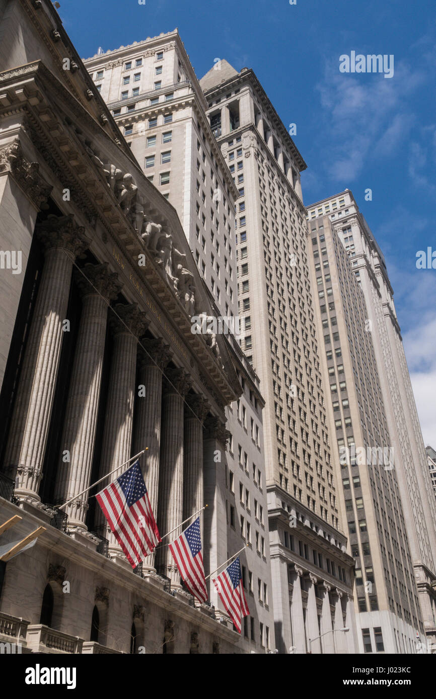 National stock exchange building hi-res stock photography and images ...