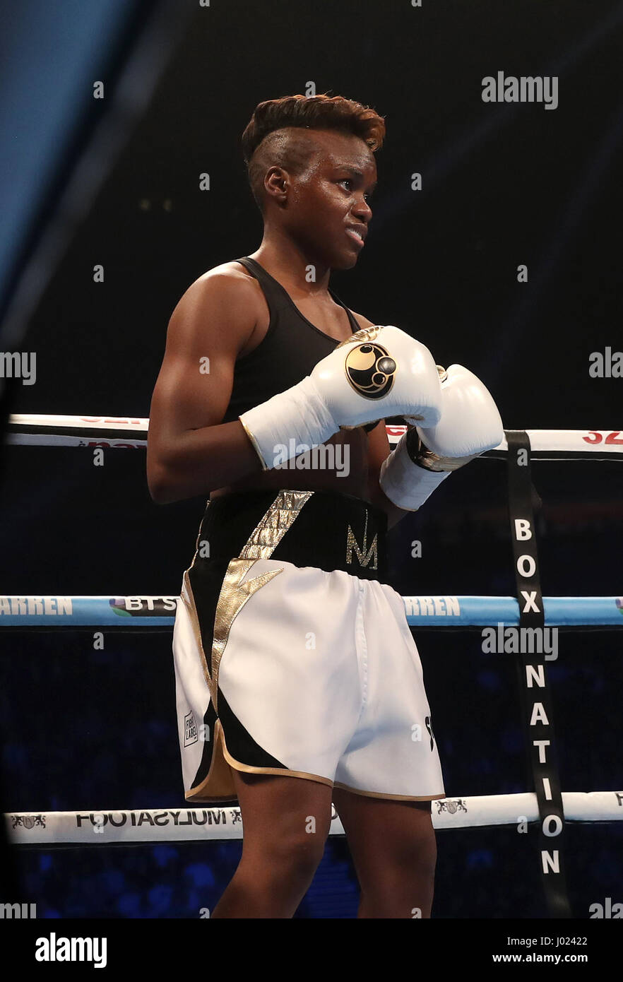 Nicola Adams before taking on Virginia Noemi Carcamp in the ...