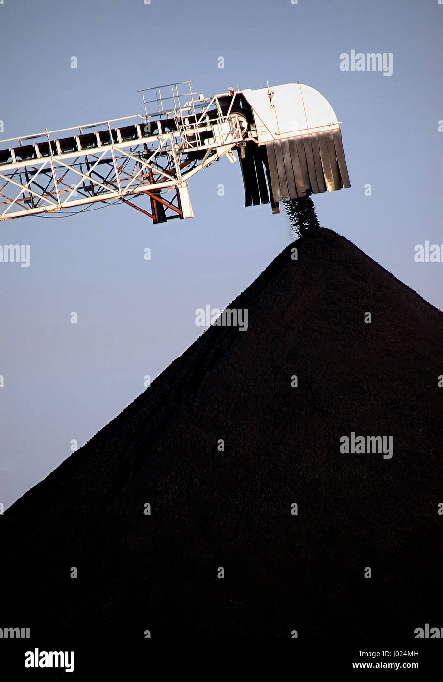 Coal ship at steel mill Detroit factory Stock Photo - Alamy