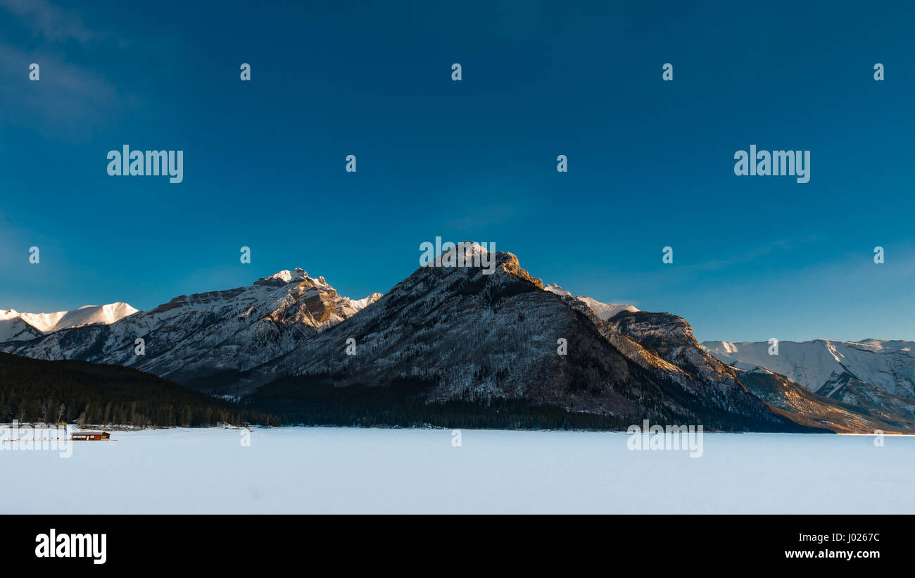 Winter Scenery Lake Minnewanka in Banff National Park Alberta Canada ...