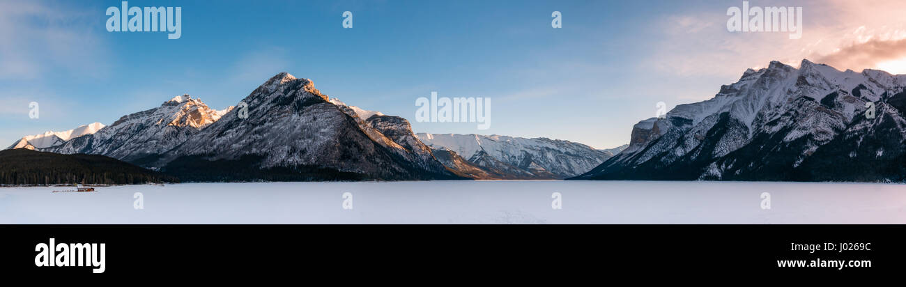 Winter Scenery Lake Minnewanka in Banff National Park Alberta Canada ...