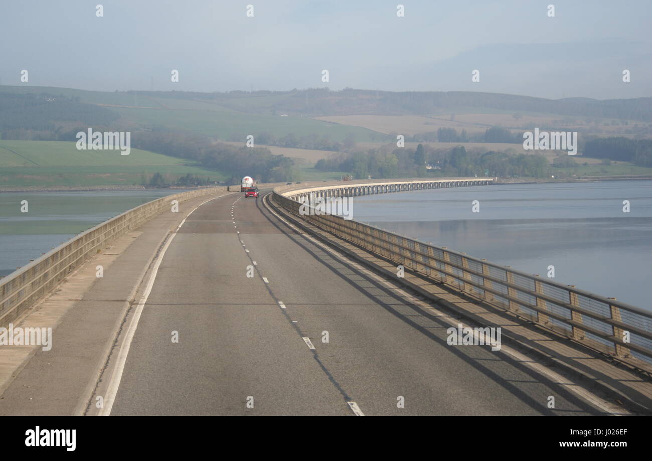 Cromarty Bridge across Cromarty Firth Scotland May 2006 Stock Photo - Alamy