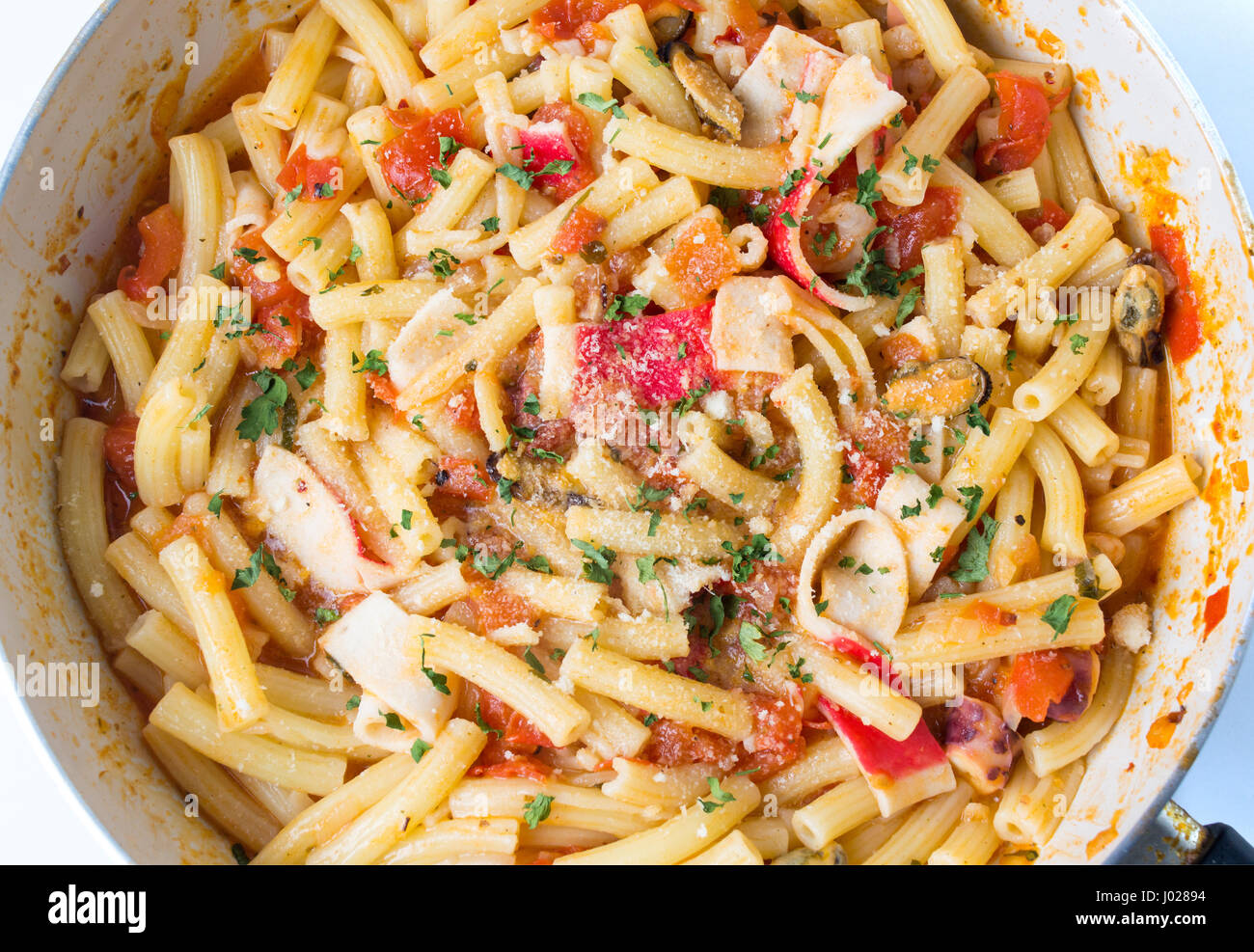 Seafood pasta hi-res stock photography and images - Alamy