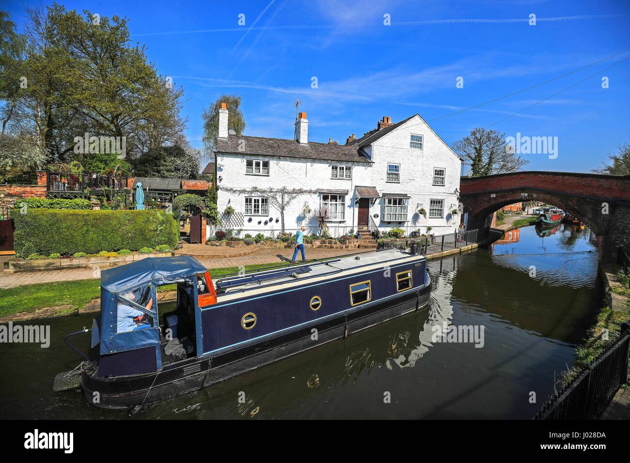 Lymm on bridgewater canal hi-res stock photography and images - Alamy