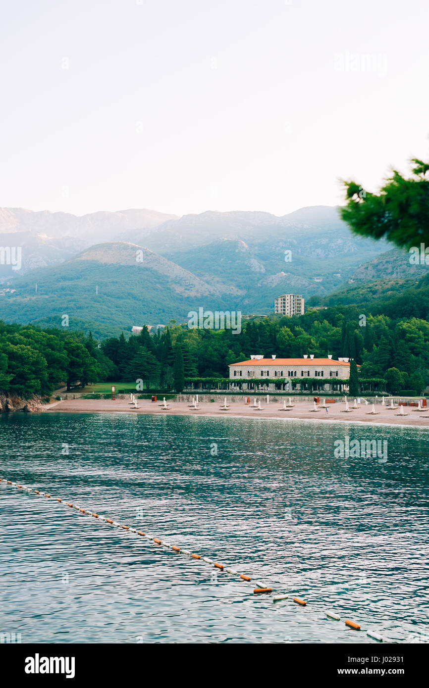 The park Milocer, Villa, beach Queen. Near the island of Sveti Stefan ...