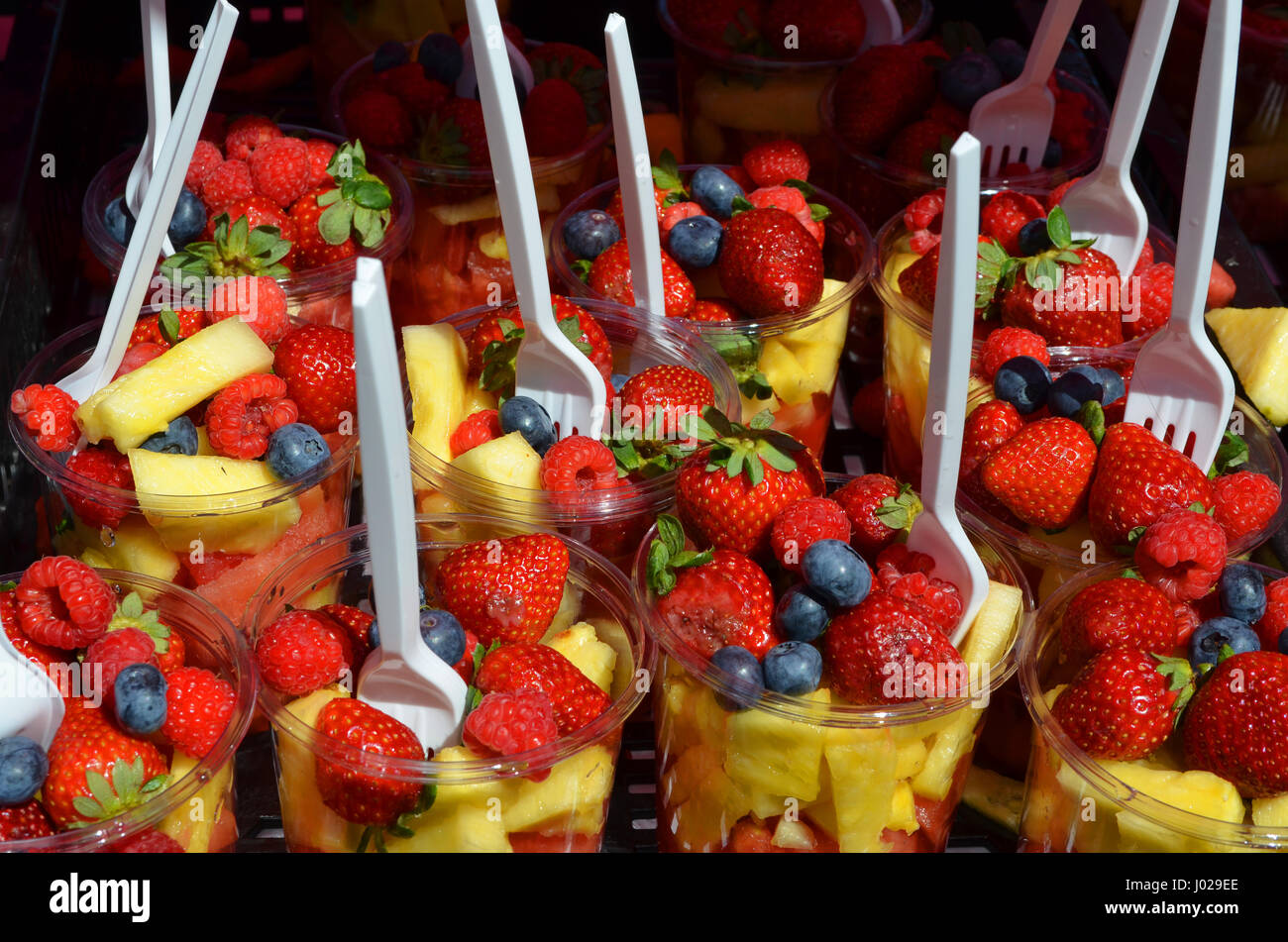 Colourful tubs hi-res stock photography and images - Alamy