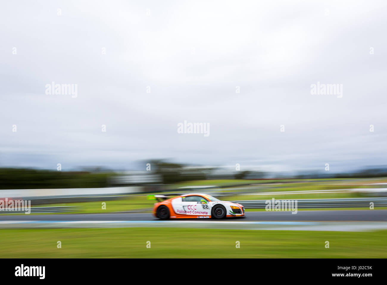 Sandown Raceway, Australia. 09th Apr, 2017. MELBOURNE, AUSTRALIA ...