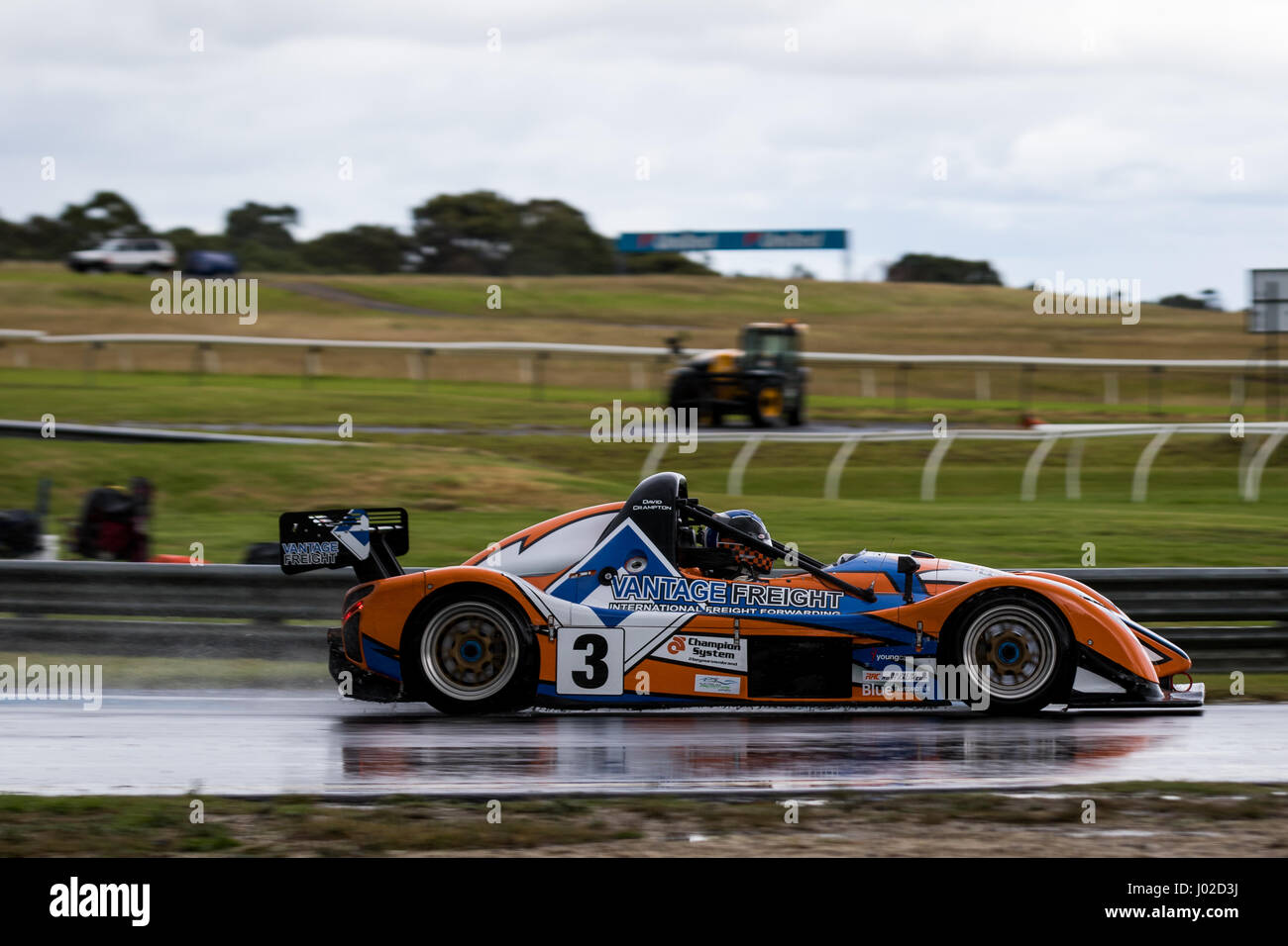 Sandown Raceway, Australia. 09th Apr, 2017. MELBOURNE, AUSTRALIA ...
